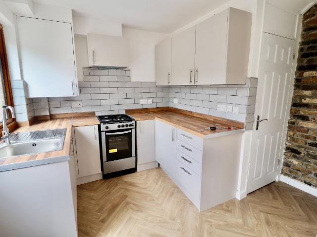 Dewsgreen, Basildon SS16, 3 bed property to rent, £1,600 pcm | PrimeLocation