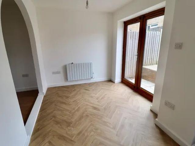 Dewsgreen, Basildon, Property for rent