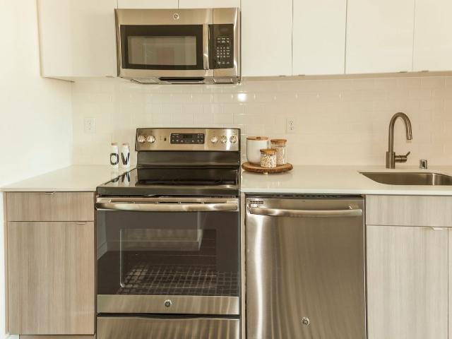 Dexter Hayes 1 Bedroom Apartment for Rent at 1701 Dexter Ave N, Seattle, WA 98109 Westlake