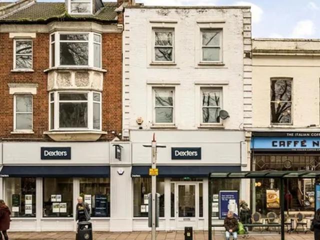 Dexters, 388 Chiswick High Road, London, W4 5TF, United Kingdom | 3 bed apartment for rent #139545959 | Rentberry