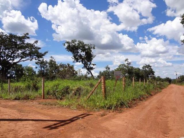 DF 140 Terreno de Esquina Frente o Alphaville 2.5 km do asfalto Mansões Fazendárias