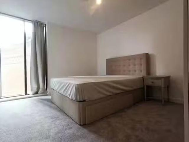 DK The Bank Tower 1 bed 1 bath