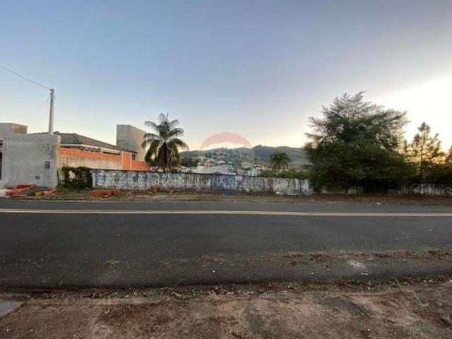 Dimensões do lote: 20,5 m frente, 25,0 m direito lote 37, 26, 0 m esquerdo lote 35 e 20,5 metros d