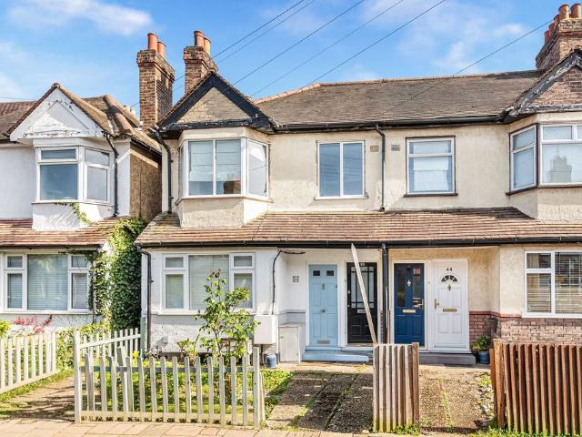 Dinton Road, Colliers Wood SW19, 2 bed maisonette to rent, £1,850 pcm | PrimeLocation