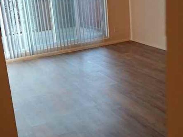 Dina Towers Condominiums 2 Bedroom Apartment for Rent at 3840 Applegate Ave, Cheviot, OH 45211 Cheviot