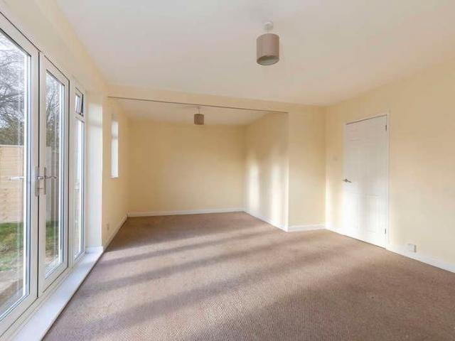 Dinas Close, Cheltenham, GL51
