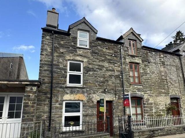 Dinas Mawddwy, Machynlleth, 3 Bedroom End