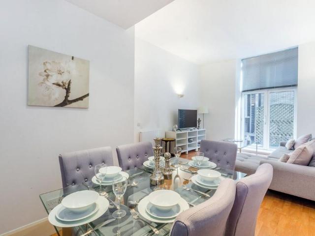 Dingley Road, City, London, EC1V 2 bed flat to rent £3,500 pcm £808 pw