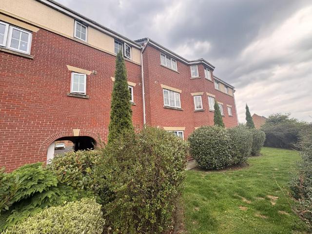 Dingle Close, Manchester, M26 2 bed apartment to rent £1,000 pcm £231 pw
