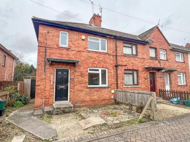 Dings Walk, Bristol, Somerset, BS2 2 bed end of terrace house to rent £1,575 pcm £363 pw