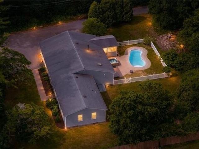 Dinonsie Way, South Kingstown, Home For Sale