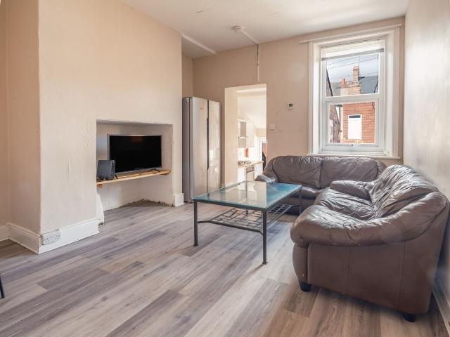 Dinsdale Road, Sandyford, Newcastle Upon Tyne NE2, 5 bed maisonette to rent, £2,167 pcm | PrimeLocation