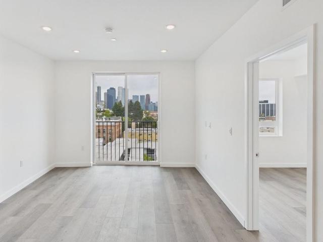 Diamante Apartment Homes 1 Bedroom Apartment for Rent at 831 S Westlake Ave, Los Angeles, CA 90057 Westlake
