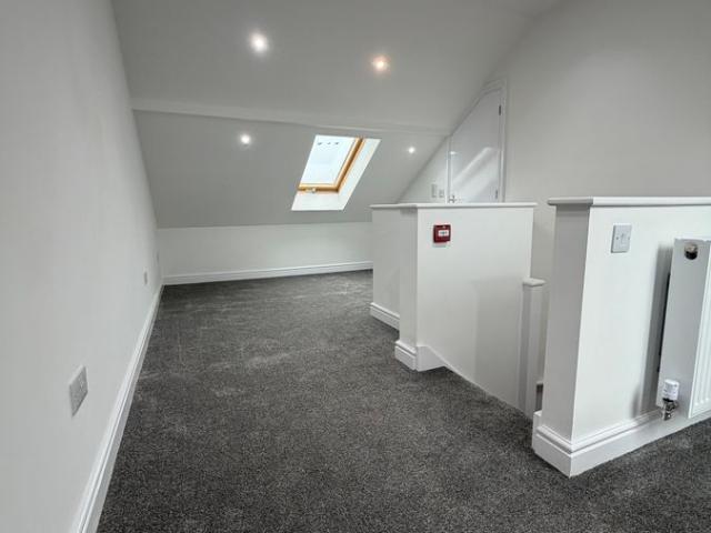 Diamond Avenue, Kirkby In Ashfield, Nottingham NG17, Room to rent, £795 pcm | PrimeLocation