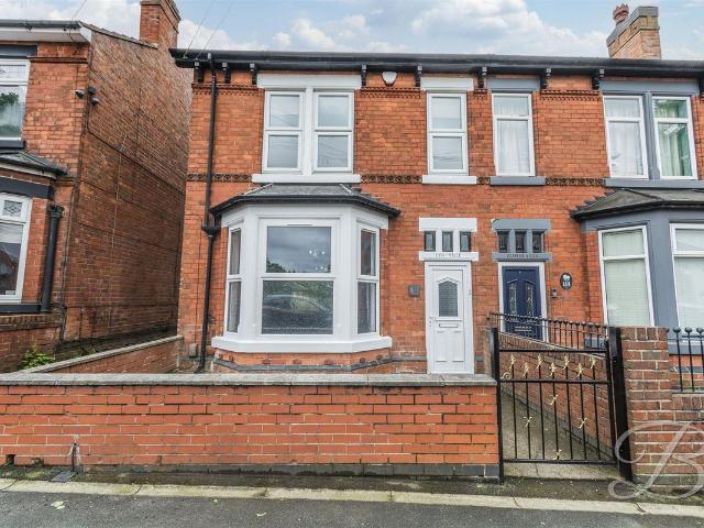 Diamond Avenue, Kirkby In Ashfield, Nottingham NG17, 3 bed semi detached house to rent, £1,200 pcm | PrimeLocation