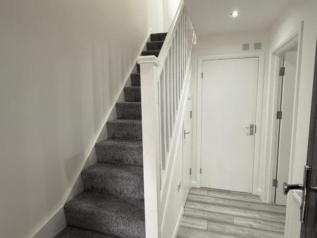 Diamond Close, Dagenham RM8, 2 bed property to rent, £2,200 pcm | PrimeLocation