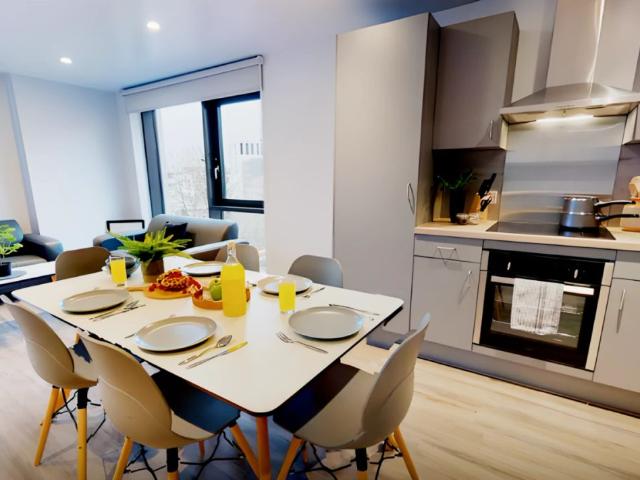 Diamond En Suite Plus