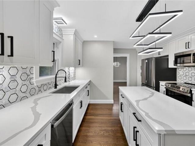 Diamond Hill Rd, Cumberland, Home For Sale