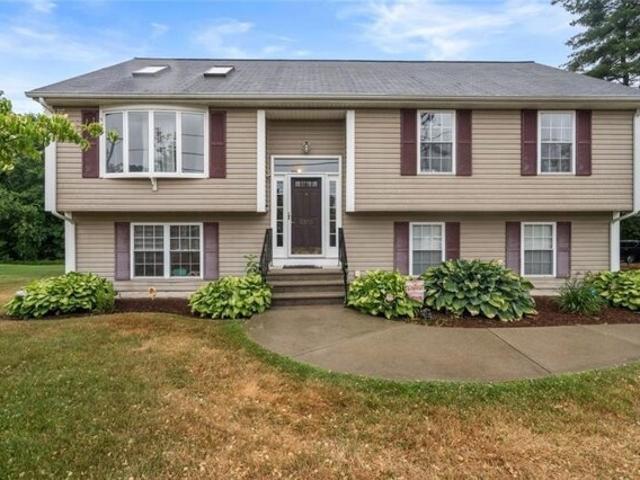 Diamond Hill Rd, Cumberland, Home For Sale