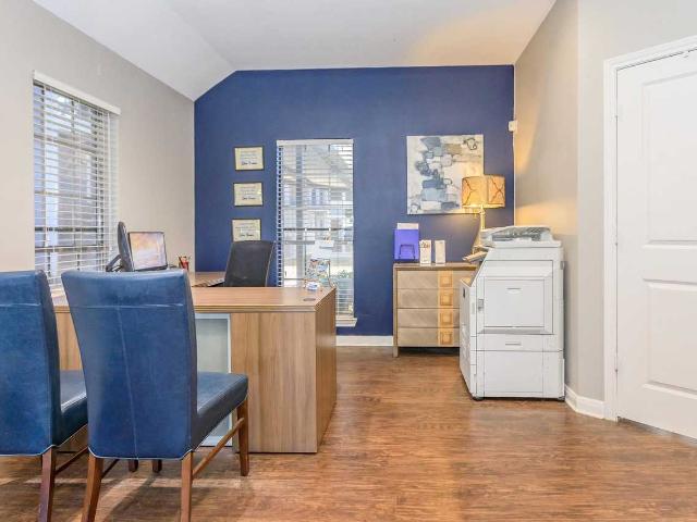 Diamond Loch Apartment Homes 3 Bedroom Apartment for Rent at 6100 Glenview Dr, North Richland Hills, TX 76180