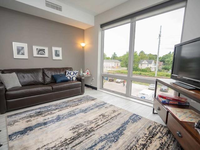 Diamond Place I 1 Bedroom Apartment for Rent at 1037 Michigan St Ne, Grand Rapids, MI 49503 Midtown