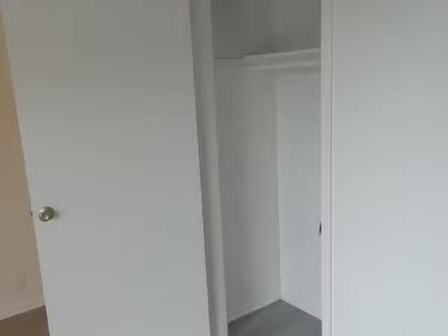 Diamond Pointe Apartments in Van Nuys, CA
