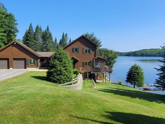 Diamond Pond Rd, Stewartstown, Home For Sale