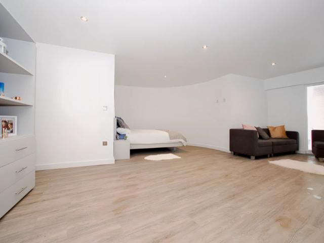 diamond Studio floor 2,3&4