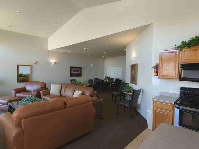 Diamond Valley Apartments 2 Bedroom Apartment for Rent at 1014 E Sunrise Pl, Sioux Falls, SD 57108