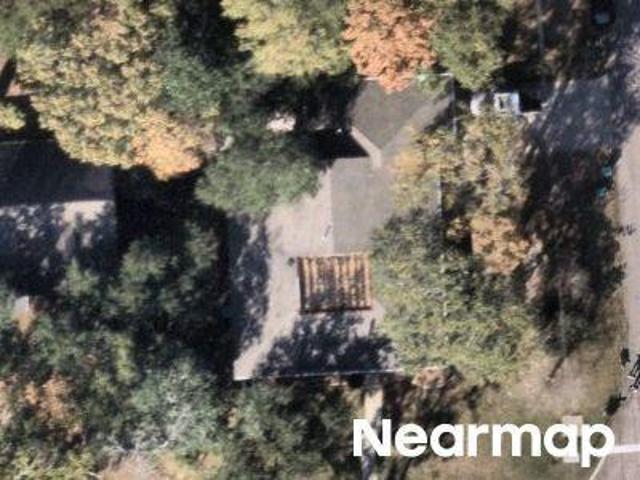 Diamondhead Dr E