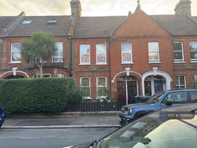 Diana Road, London, E17 1 bed flat to rent £2,075 pcm £479 pw