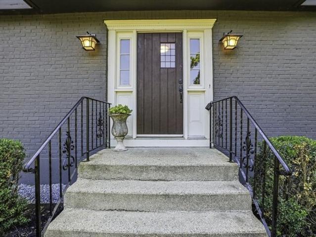 Diane Dr, Medway, Home For Sale