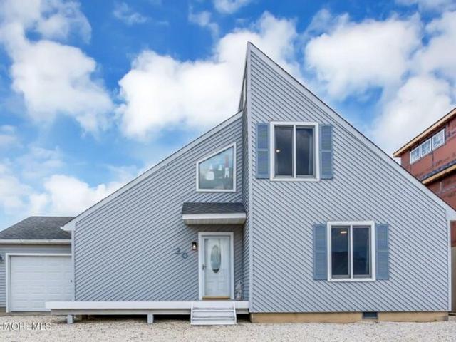 Diane Rd, Beach Haven West, Home For Sale
