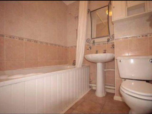 Dickens Avenue, Tilbury RM18, 3 bed detached house to rent, £1,850 pcm | PrimeLocation