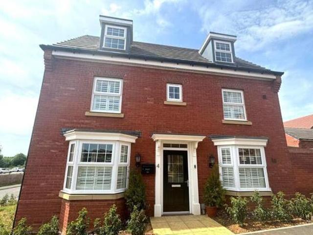 Dickens Close, Moulton, 4 Bedroom Detached