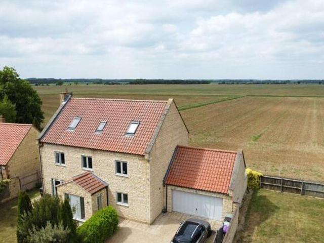 Dickens Close, Langtoft, 6 Bedroom Detached