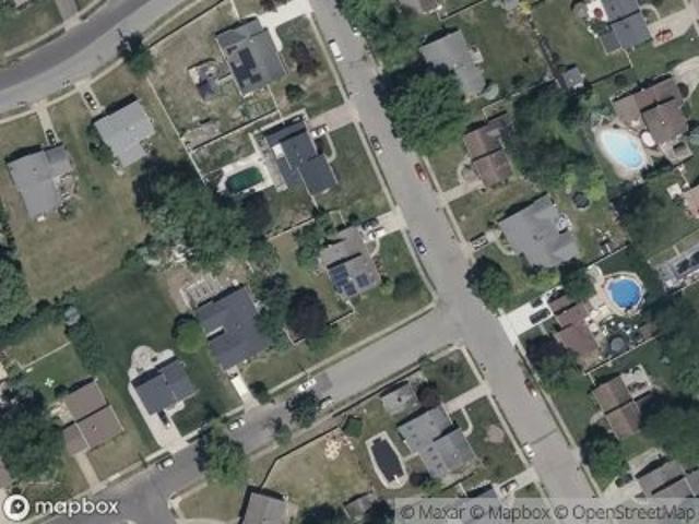 Dickens Dr