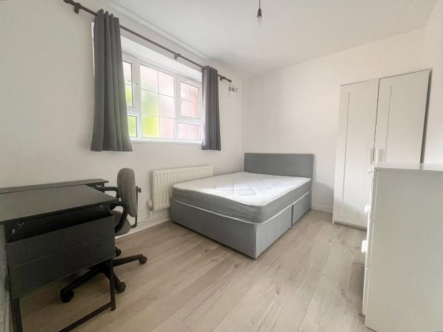 Dickens Whinney House, London, SE16