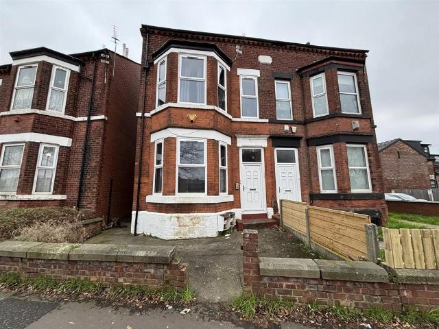 Dickenson Road, Fallowfield, Manchester 2 bed apartment to rent £1,295 pcm £299 pw