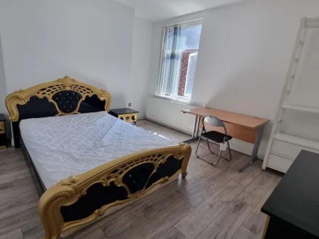 Dickenson Road, Manchester, M13 0YL, United Kingdom | 9 bed townhouse for rent #167218737 | Rentberry