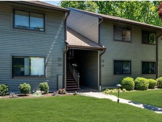 Dickinson Ct, Middletown Township, Condo For Sale
