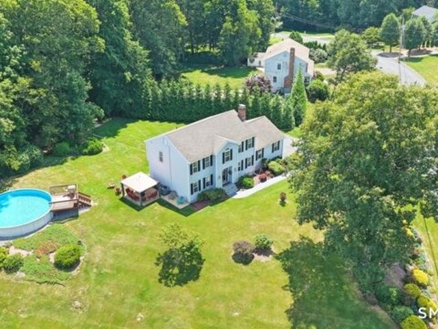 Dickinson Dr, Shelton, Home For Sale