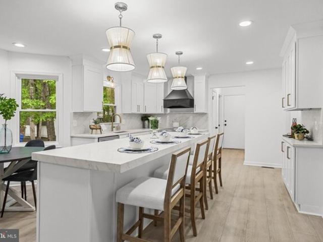 Dickson Dr, Medford, Home For Sale