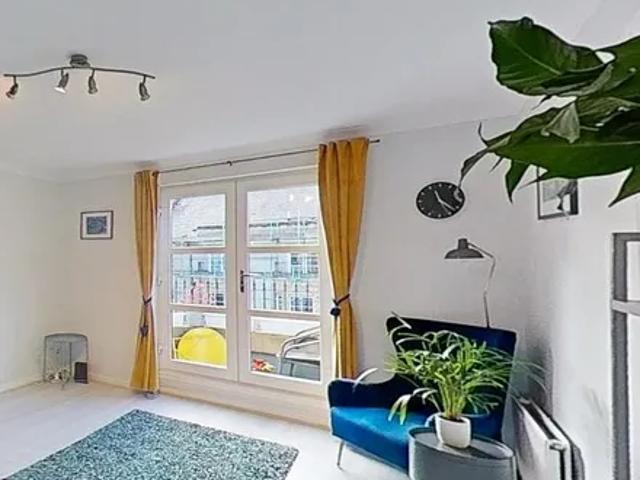 Dicksonfield, Hillside, City of Edinburgh, EH7 5ND, United Kingdom | 2 bed apartment for rent #140658471 | Rentberry