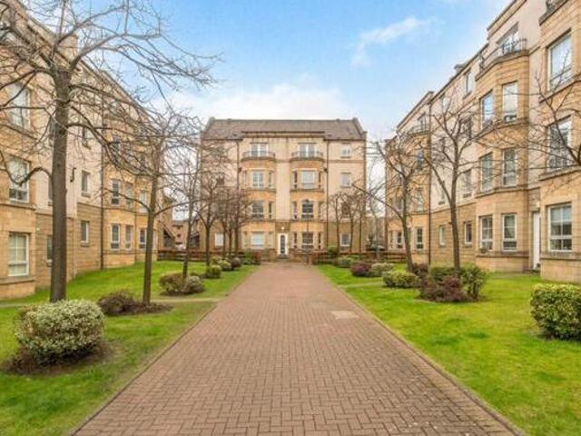 Dicksonfield, Leith, 2 Bedroom Flat