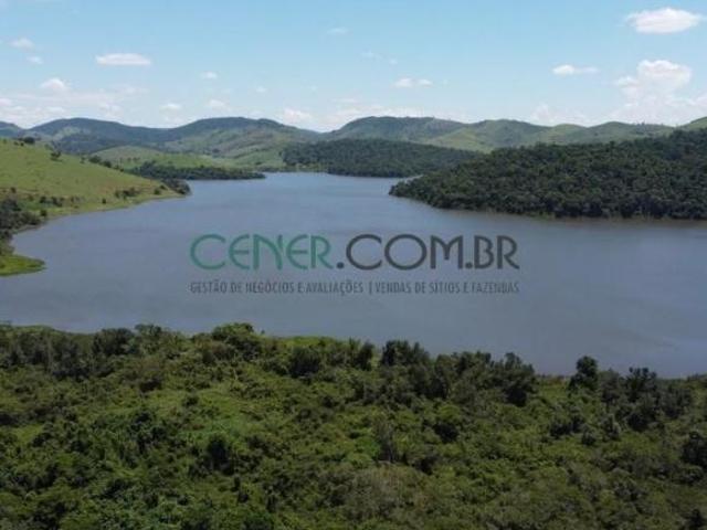 Diferenciada Fazenda de 4.660 ha para agricultura com Irrigação e pecuária