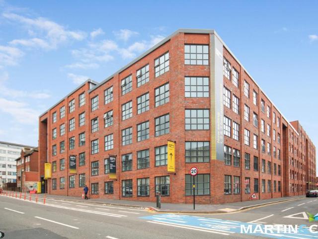 Digbeth Square, Lombard Street. 2 bed apartment to rent £1,195 pcm £276 pw