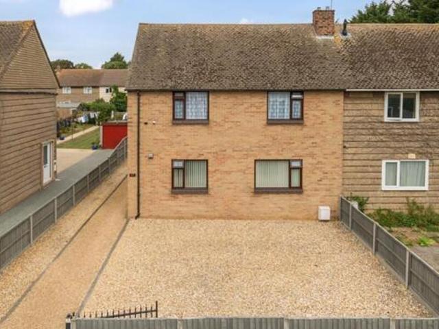 Digby, The Pinfold, Lincoln, 3 Bedroom Semi detached