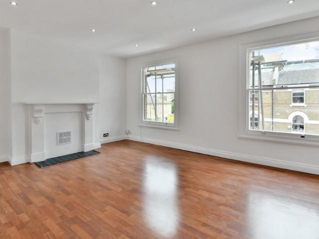 Digby Crescent, Finsbury Park N4, 2 bed flat to rent, £2,708 pcm | PrimeLocation