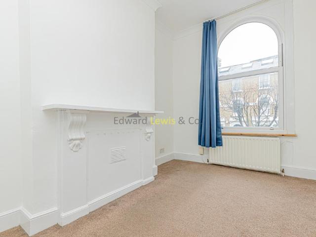 Digby Crescent, London N4 2 bed flat to rent £2,002 pcm £462 pw